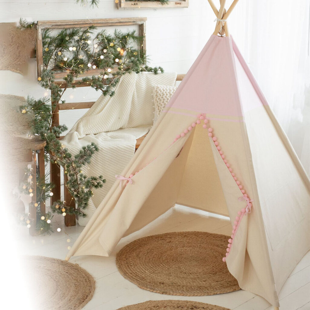Pink tipi for girl, tent with pom poms PINK - Cozy & Dozy
