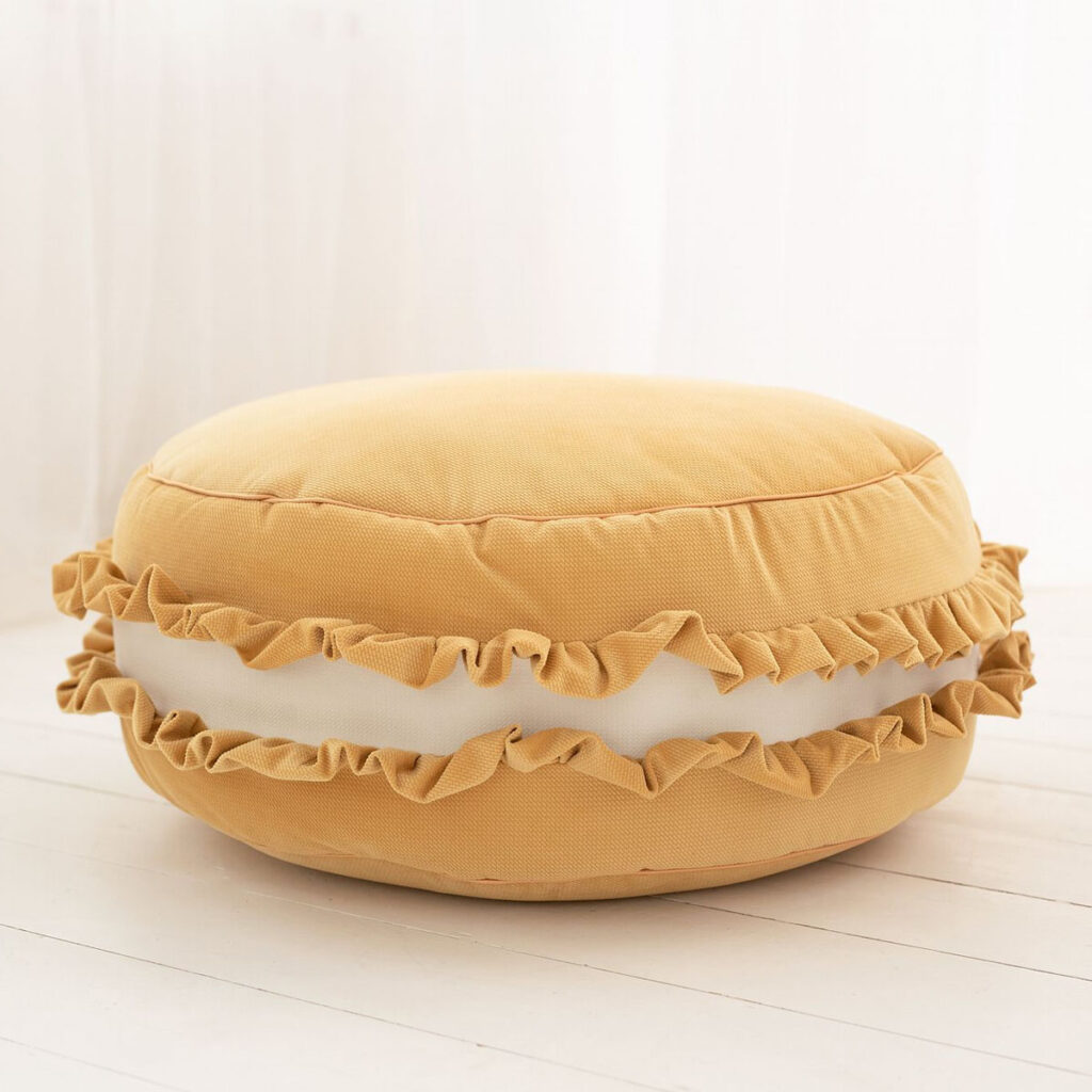 Macaron Pouf Honey, Velvet Cookie pillow - Cozy & Dozy