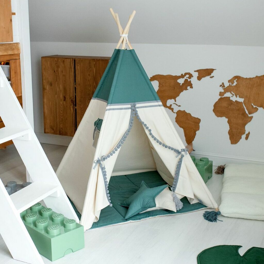Tipi tent Adventure, set with mat and pillows - Cozy & Dozy