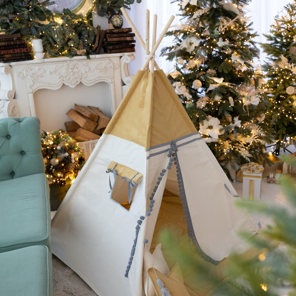 Tipi tent Cozy Yellow Velvet, set with mat - Cozy & Dozy