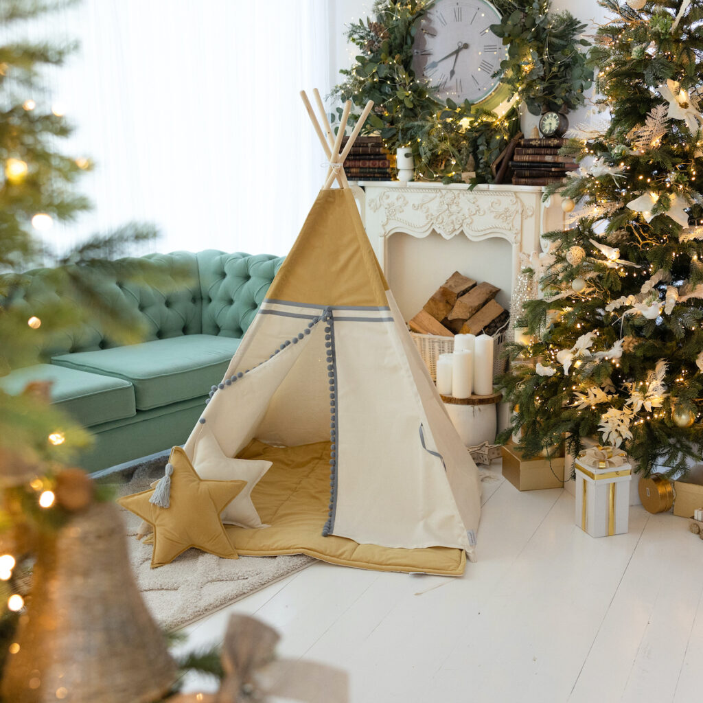 Tipi tent Cozy Yellow Velvet, set with mat - Cozy & Dozy