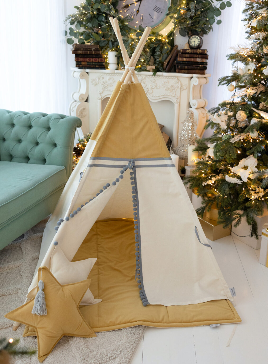 Tipi tent Cozy Yellow Velvet, set with mat - Cozy & Dozy