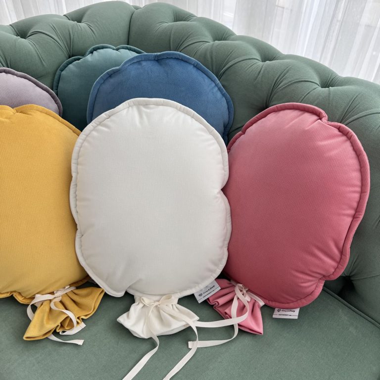 Ballon pillow with garland - Yellow Balloon set - Cozy & Dozy